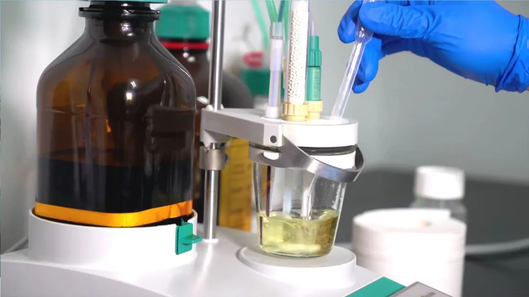 How do oil-based defoamers reduce surface tension in foam formation ...